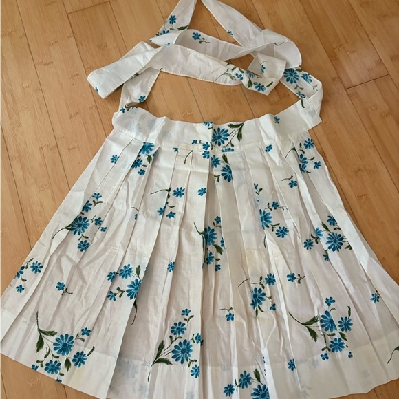 Accessories | Vintage Pleated Bluewhite Pink Apron | Poshmark